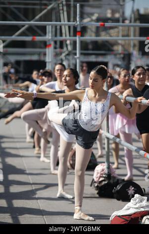 Mexico City, Mexico. 17th Mar, 2024. A girl takes part during the ...