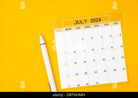 July 2024 ENGLISH month calendar. printable illustration. Monthly ...