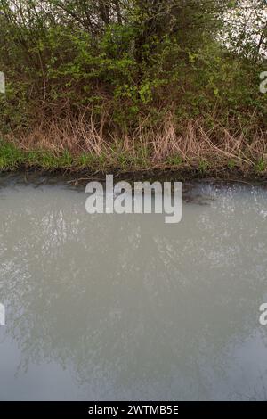 Slough, Berkshire, UK. 18th March, 2024. Thames Water are discharging ...