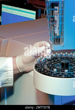 Laboratory work: Preparation of samples in a 96-well PCR plate within ...