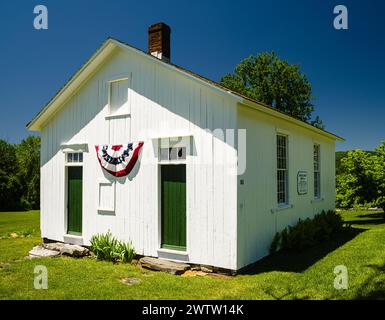Beebe Hill Schoolhouse Falls Village, Connecticut, USA Stock Photo - Alamy