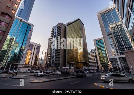 ABU DHABI, UAE - OCTOBER 21, 2021: ROad intersection in Abu Dhabi ...