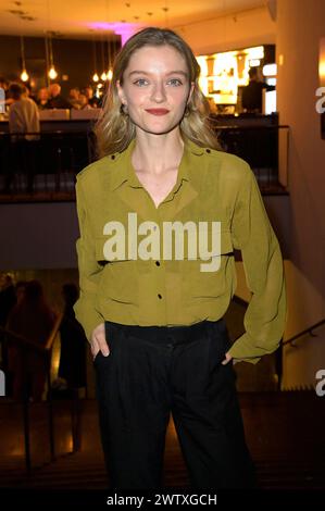 Lara Feith bei der Premiere der Fernsehserie Kafka in der Urania Berlin ...