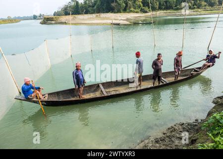 Traditional fishing techniques on Majuli Island, Assam, India Stock Photo - Alamy