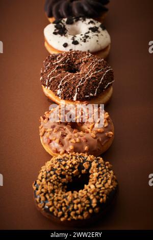 row of five donuts Stock Photo - Alamy