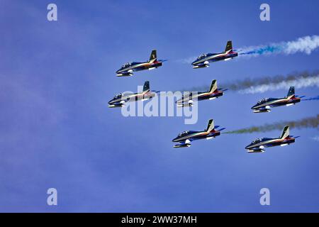 The Frecce Tricolori fly Pozzuoli The Frecce Tricolori fly over the ...