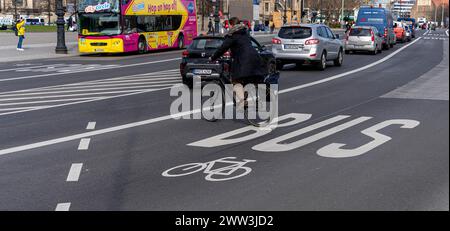 Combined bus and cycle lane, Unter den Linden Palace Bridge, Berlin ...