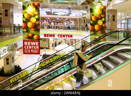 REWE Filiale Center im Leine Center Hannover-Laatzen am 18.08.2025 ...