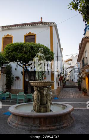 El centro histórico de Estepona es un laberinto de calles estrechas y ...