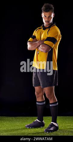 Portrait of confident male referee with arms crossed Stock Photo - Alamy