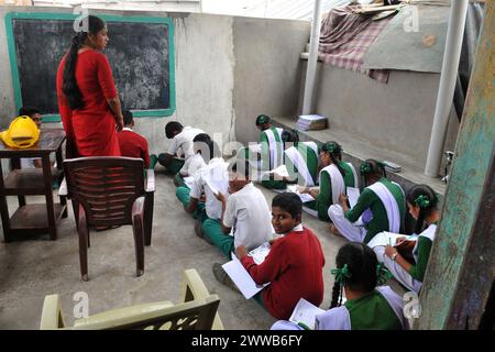 Primary school classes in Puri Odisha-INDIA Stock Photo - Alamy