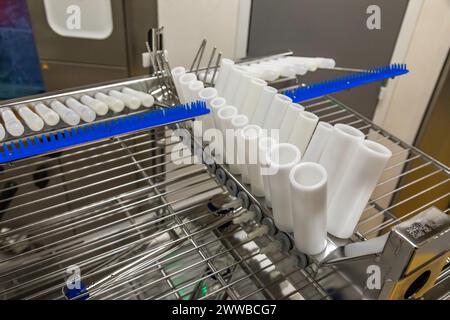 Equipment for washing hollow surgical instruments in the washing room ...