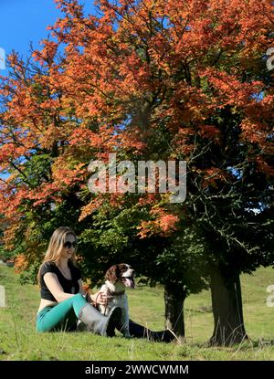 22/09/13 As autumn temperatures heat up, Chloe Lester, 20, takes a ...
