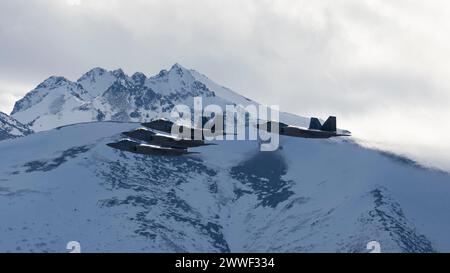 Members of the 3rd Wing and 90th Fighter Generation Squadron prepare to ...