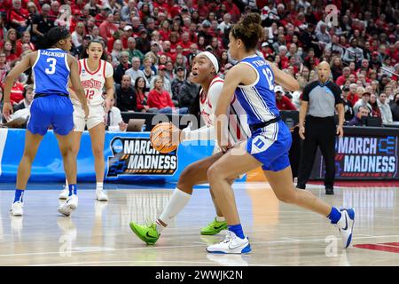 Duke forward Delaney Thomas (12) shoots as Notre Dame forward Liatu ...