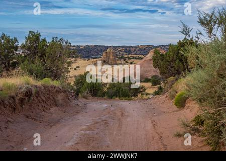 Road heading toward Knowles Canyon Overlook Campground, Rabbit Valley ...