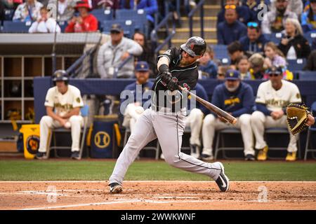 Arizona Diamondbacks catcher Tucker Barnhart (16) grounds out in the ...