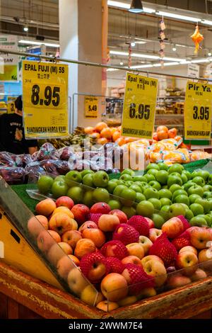 Econsave, Kampar, Perak - March 25, 2024 : View at Econsave Kampar ...