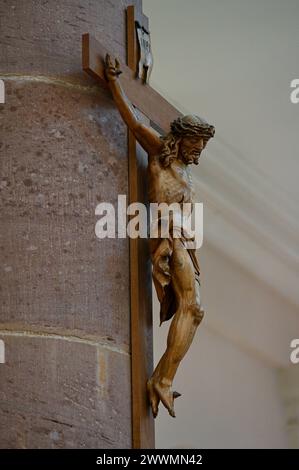 Kruzifix in einer katholischen Kirche Themenfoto vom 22.03.2024. Das Kruzifix ist die ...