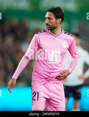 Alex Bernal of CD Eldense looks on during the LaLiga Hypermotion match ...
