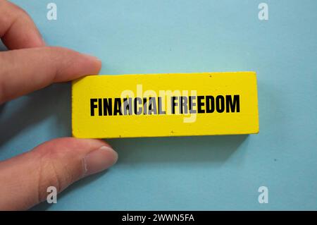 Financial freedom symbol. Concept words Financial freedom on beautiful ...