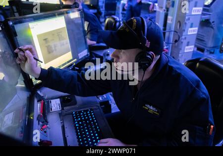 arleigh burke, CIC, combat information center, CVN 68, DDG 102, Nimitz ...