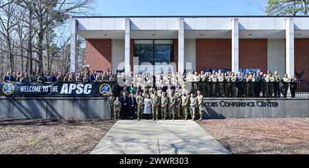 Senior leaders and attendees pose for group photo after the Army People ...