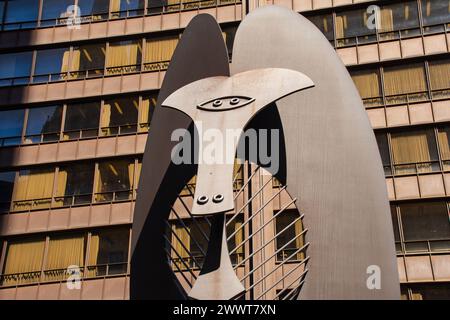 PICASSO SCULPTURE (©PABLO PICASSO 1967) DALEY PLAZA CHICAGO ILLINOIS ...