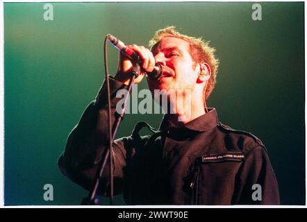 MASSIVE ATTACK, MEZZANINE TOUR, 1998: Andrew Vowles (also known as ...