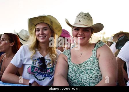 Happy crowd at Stagecoach country music festival Stock Photo - Alamy