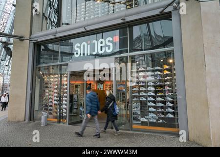 Snipes Sportschuhe, Tauentzienstraße, Schöneberg, Berlin, Deutschland ...