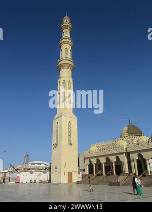 Minarett, Al Mina Moschee, Hurghada, Ägypten *** Minaret, Al Mina ...