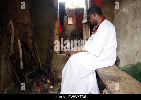 A Mami Wata altar in Benin Water Goddess Ein Mami Wata Altar in Benin ...