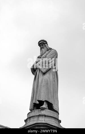 Marble and granite statue of Leonardo da Vinci, the legendary Italian ...
