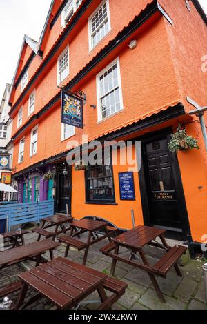 The King William Ale House (1670) in Bristol, England, UK Stock Photo ...