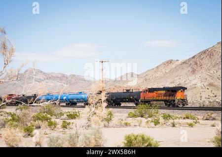 A BNSF freight train moves through the Nevada Arizona desert Stock ...