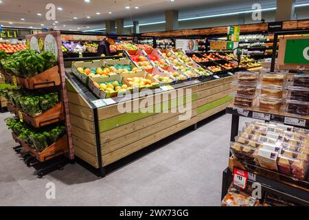 Fresh fruit section in an Australian supermarket Stock Photo - Alamy