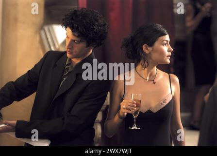 À la folie... pas du tout He Loves Me...He Loves Me Not Year : 2002 ...