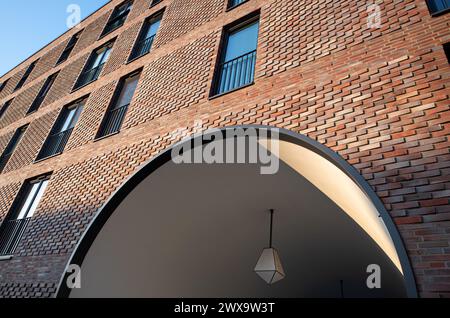 Clinker brick façade decoration in Hamburg's Pergolenviertel district ...