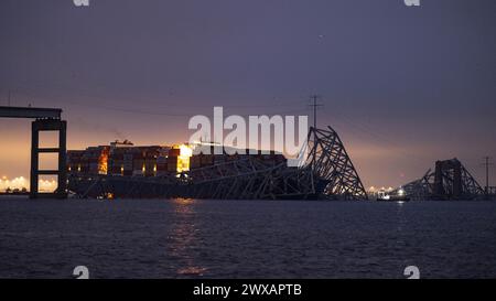 Key Bridge Collapse Skyline Stock Photo - Alamy