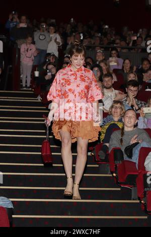 Kinotour Chantal im Maerchenland Hamburg Max von der Groeben ,Gizem ...