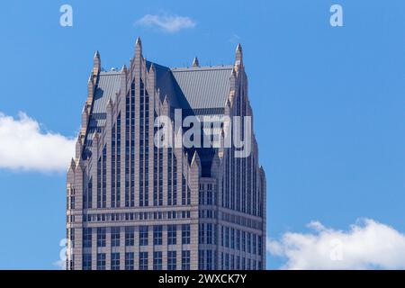 Rooftop architectural detail from Ally Detroit Center, formerly One ...