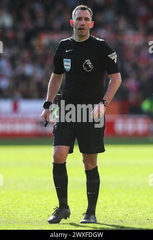 Referee Chris Kavanagh during the Crystal Palace FC v Liverpool FC ...