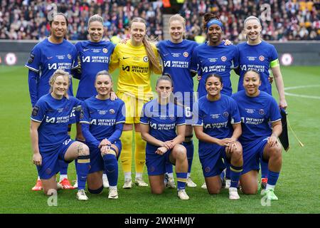Players of Chelsea pose for a team photograph during the UEFA ...