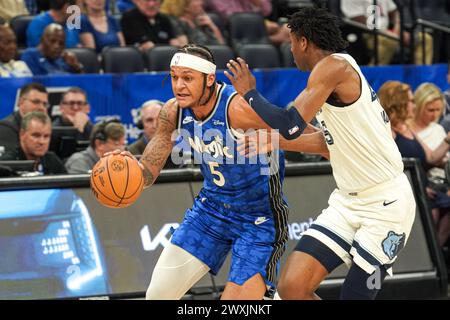 Memphis Grizzlies forward GG Jackson II (45) handles the ball in the ...