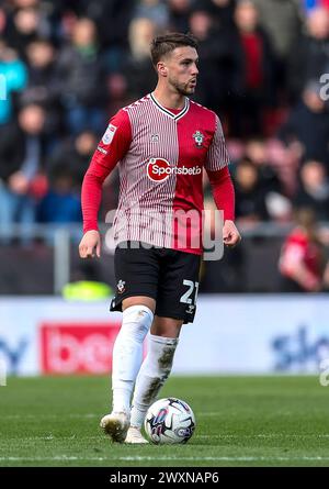 Taylor Harwood-Bellis of Southampton during the Sky Bet Championship ...