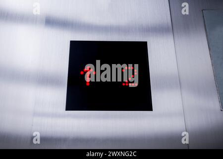 elevator screen show floor number Stock Photo - Alamy