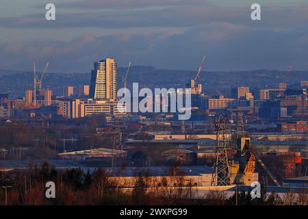 Leeds first skyscraper 'Bridgewater Place' was built in 2007 and caused ...