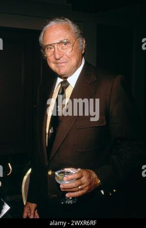 Sheldon Leonard 1988 Credit: Ralph Dominguez/MediaPunch Stock Photo - Alamy