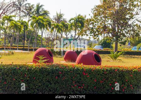 Shot of the traditional Cuban clay pot Stock Photo - Alamy